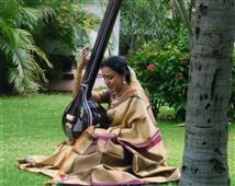 Sudha Ragunathan Felicitated! - Carnatic Music - Indian Events & Articles